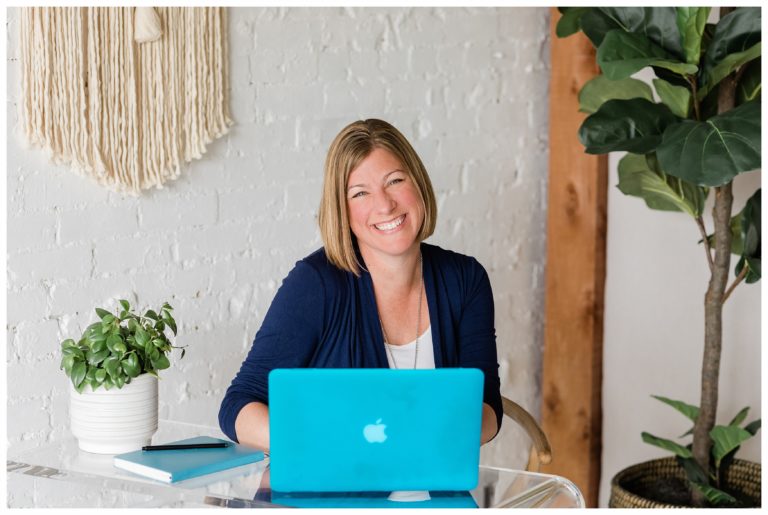 Colorado Springs Business Coach Personal Brand Photo Session | Lora ...